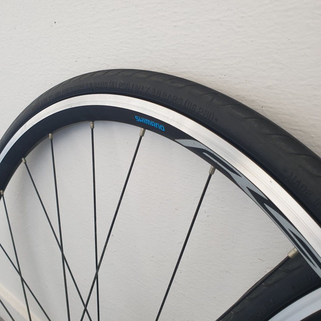 Shimano WH-RS100 Complete with Tyres Rim Brake Wheelset, Sports ...