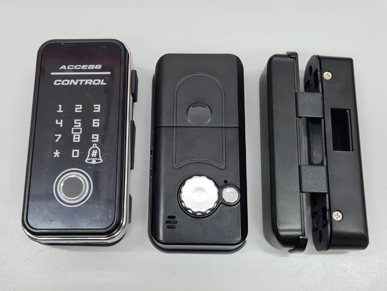 Smart Digital Lock with fingerprint scan & remote, Furniture & Home ...