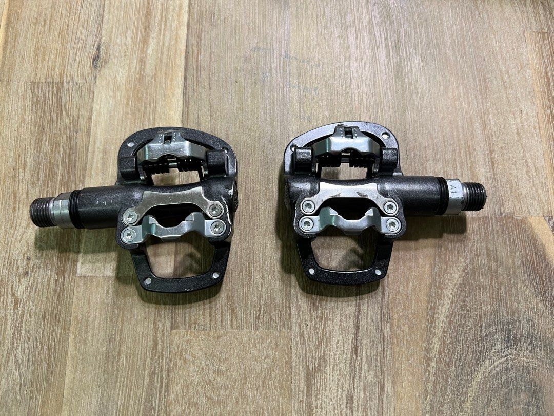 Wellgo SPD pedal with Triban Cycling Shoes, Sports Equipment, Bicycles ...