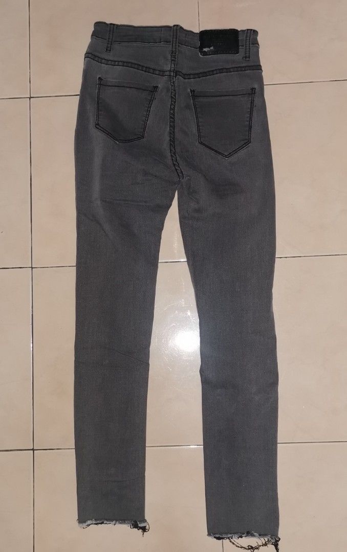 Subzero jeans 25, Women's Fashion, Bottoms, Jeans & Leggings on Carousell