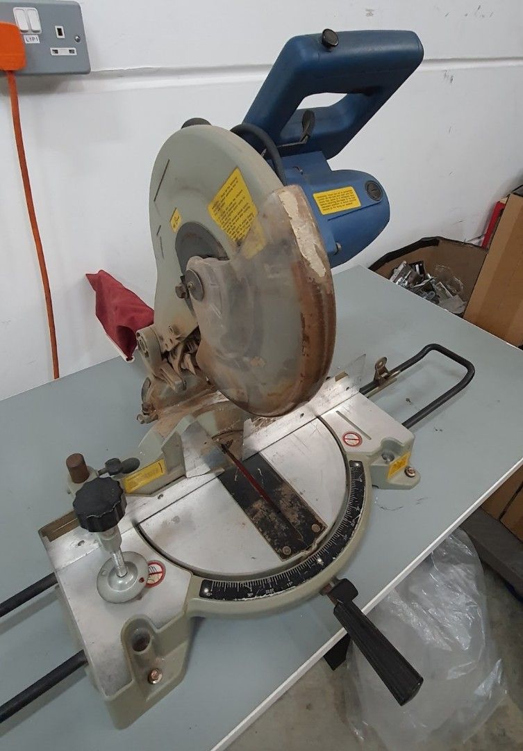 Table / Floor mounted circular saw, Furniture & Home Living, Home ...