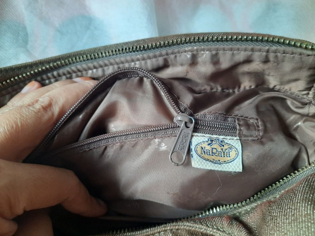 Tas Naraya hobo, Fesyen Wanita, Tas & Dompet di Carousell