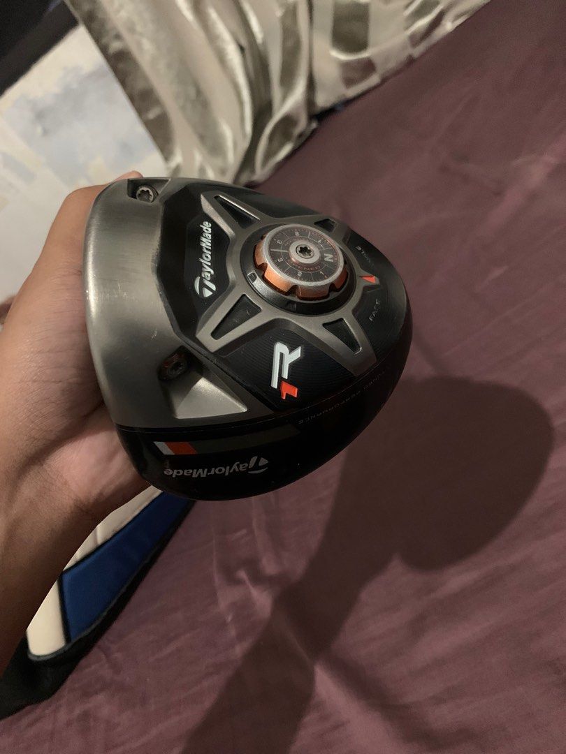 TAYLORMADE R1 DRIVER, Sports Equipment, Sports & Games, Golf on Carousell