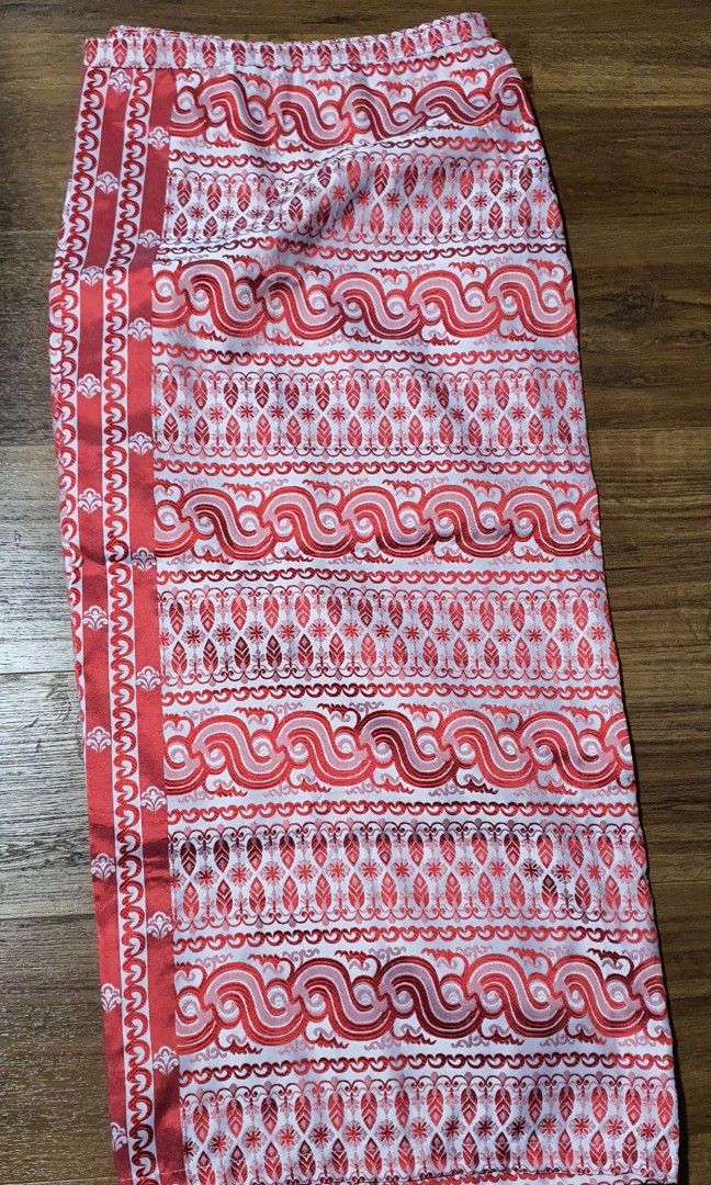 Traditional Burmese / Myanmar Blouse and Wrap Skirt Set, Women's ...