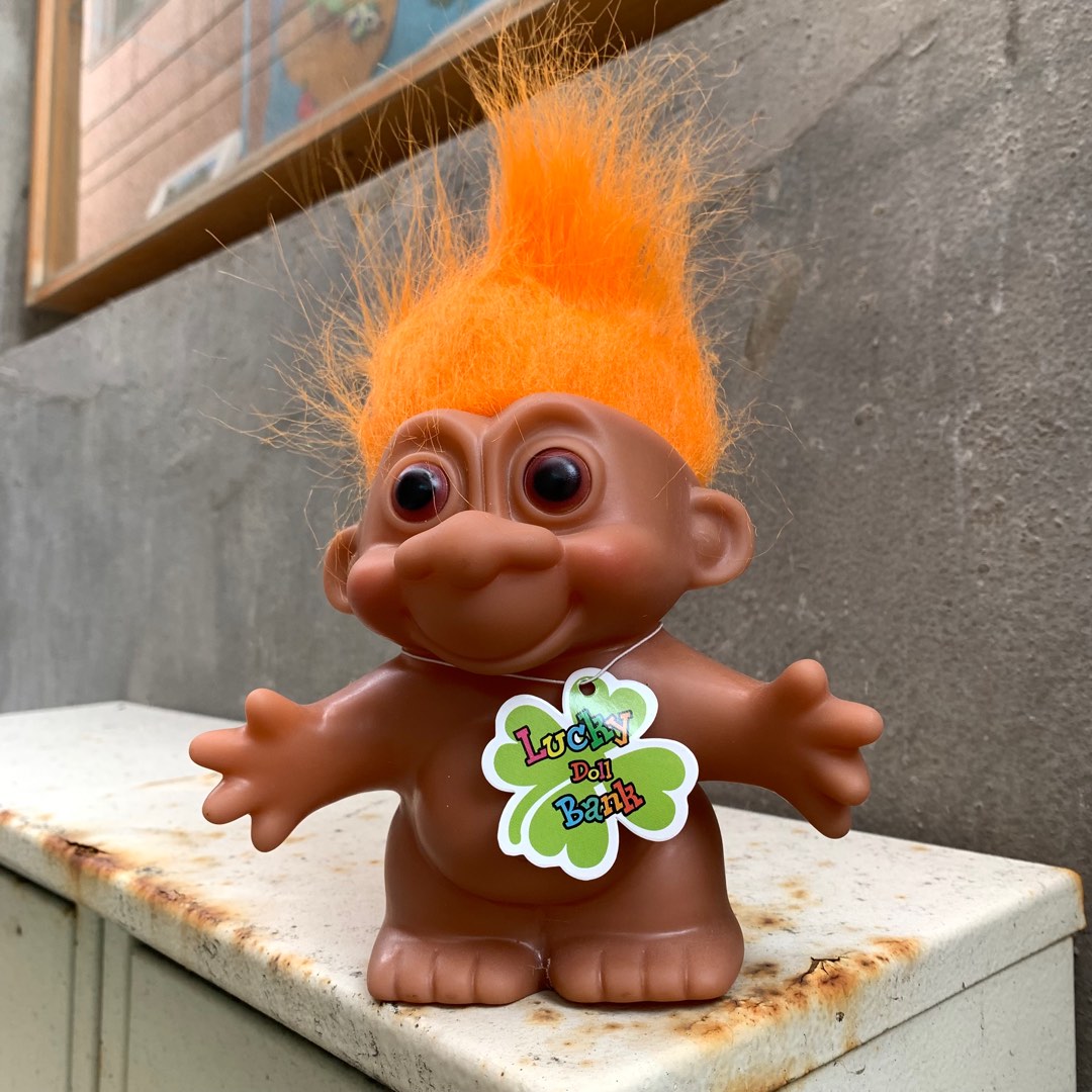 Troll Doll 巨魔娃娃 / 幸運小子 存錢筒公仔 橘色頭髮, 書籍、休閒與玩具, 玩具、公仔、桌遊在旋轉拍賣