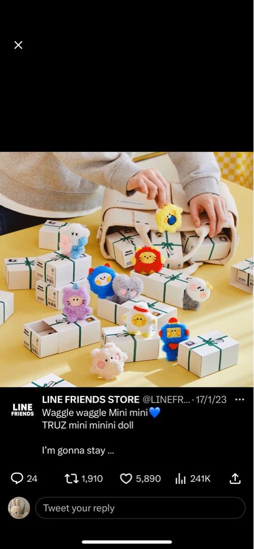 TRUZ pop up store, Hobbies & Toys, Memorabilia & Collectibles, K-Wave on Carousell