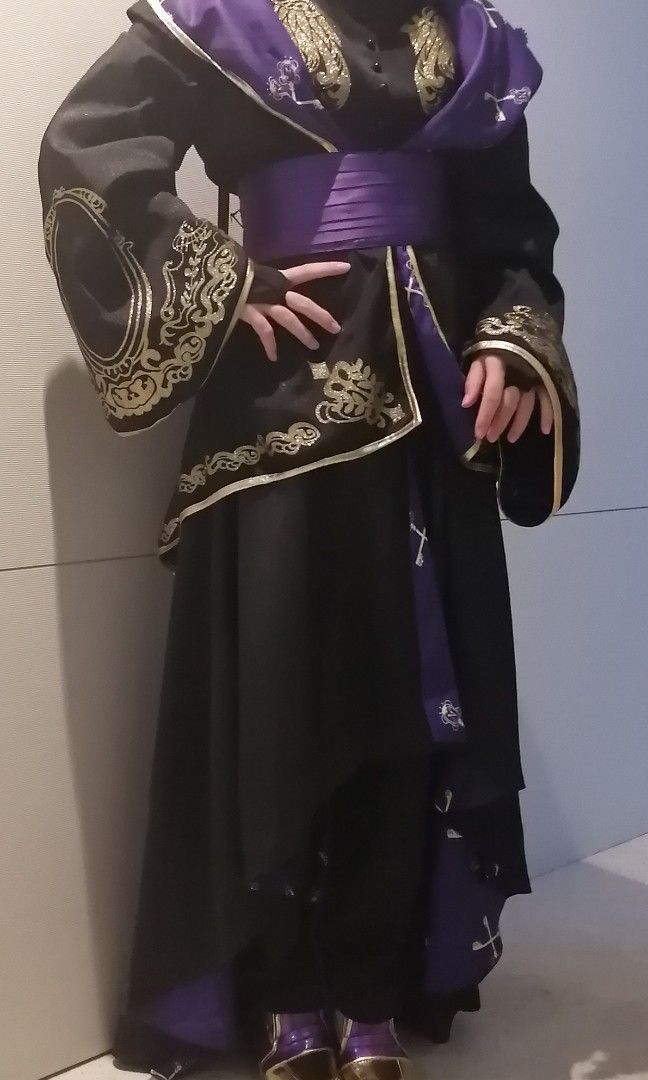 Twisted wonderland riddle rosehearts ceremonial robes cosplay, Hobbies ...