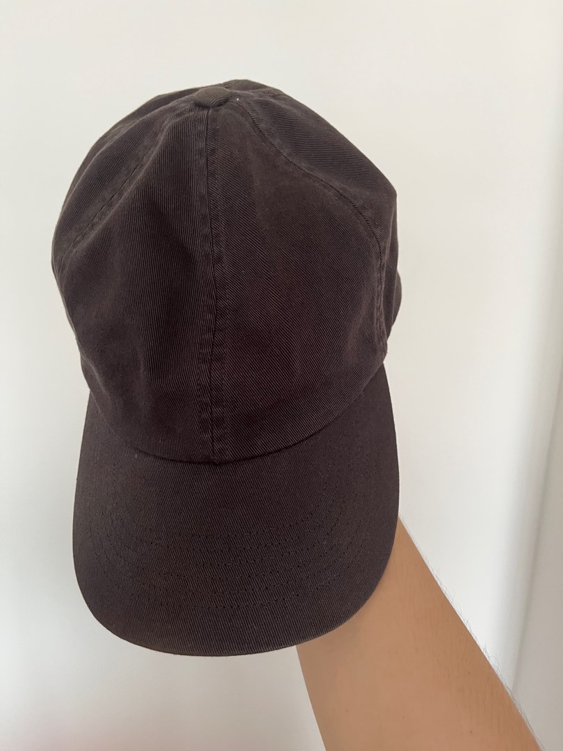 Uniqlo Black Cap, Men's Fashion, Watches & Accessories, Caps & Hats on ...