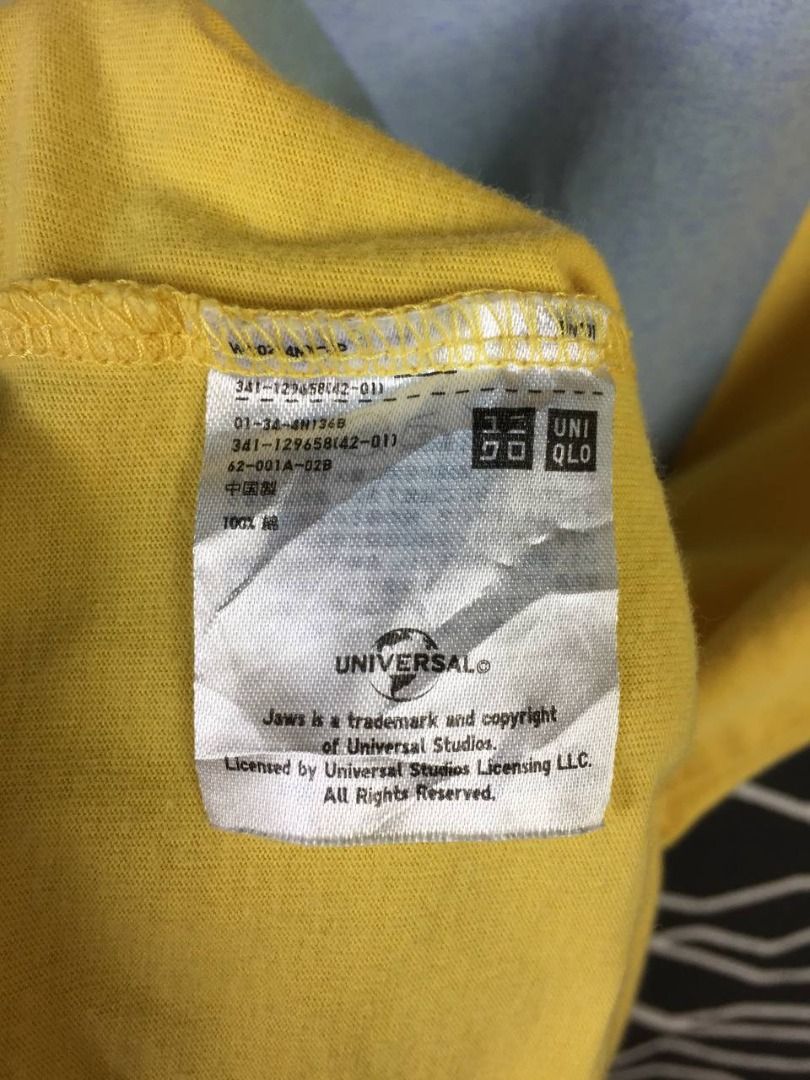 Universal Studios Jaws Movie Uniqlo Tee, Men's Fashion, Tops & Sets ...