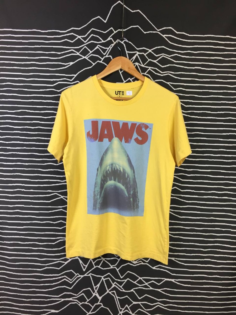 Universal Studios Jaws Movie Uniqlo Tee, Men's Fashion, Tops & Sets ...