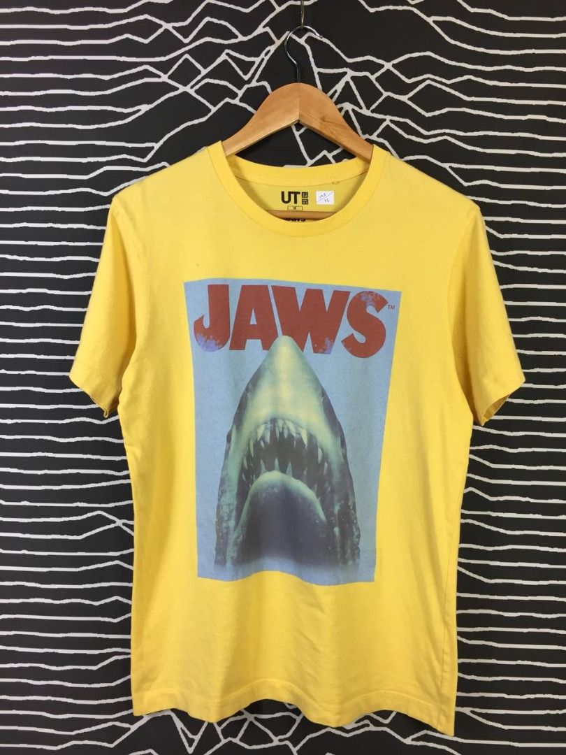 Universal Studios Jaws Movie Uniqlo Tee, Men's Fashion, Tops & Sets ...