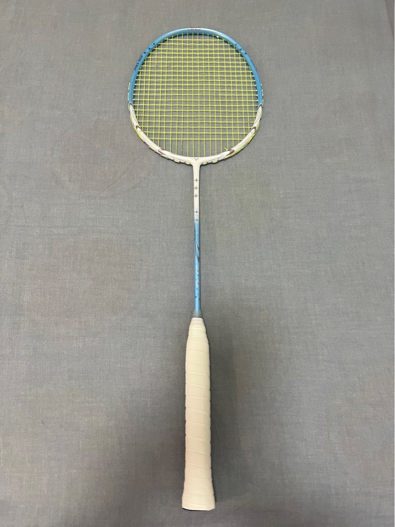 Victor ARS-90F 4U, Sports Equipment, Sports & Games, Racket & Ball ...