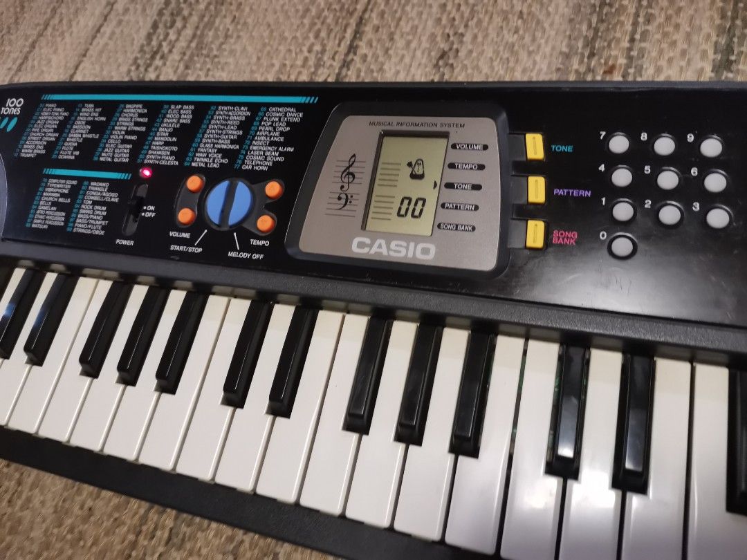 VINTAGE CASIO sa-65 mini keyboard piano, Hobbies & Toys, Music & Media ...