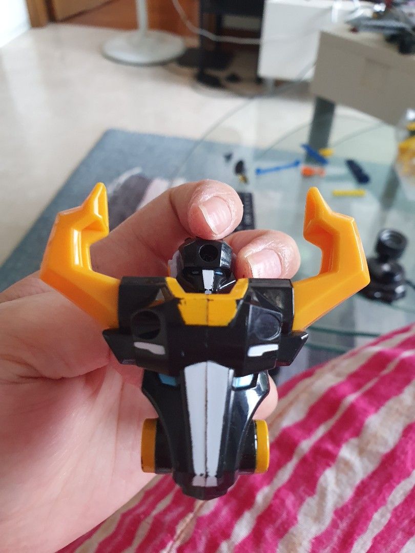 Youngboy iringo tobot v captain police robot Transformers, Hobbies ...