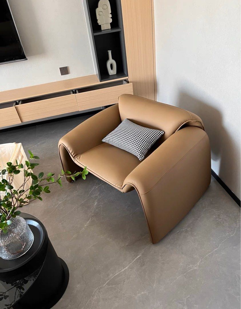 ZEBE Lounge Chair, Furniture & Home Living, Furniture, Chairs on Carousell