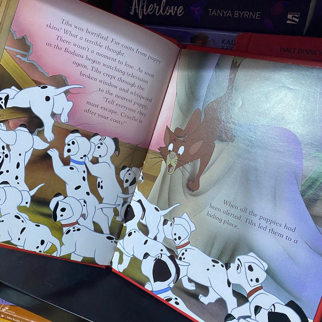 101 Dalmatians Set, Hobbies & Toys, Books & Magazines, Children's Books ...