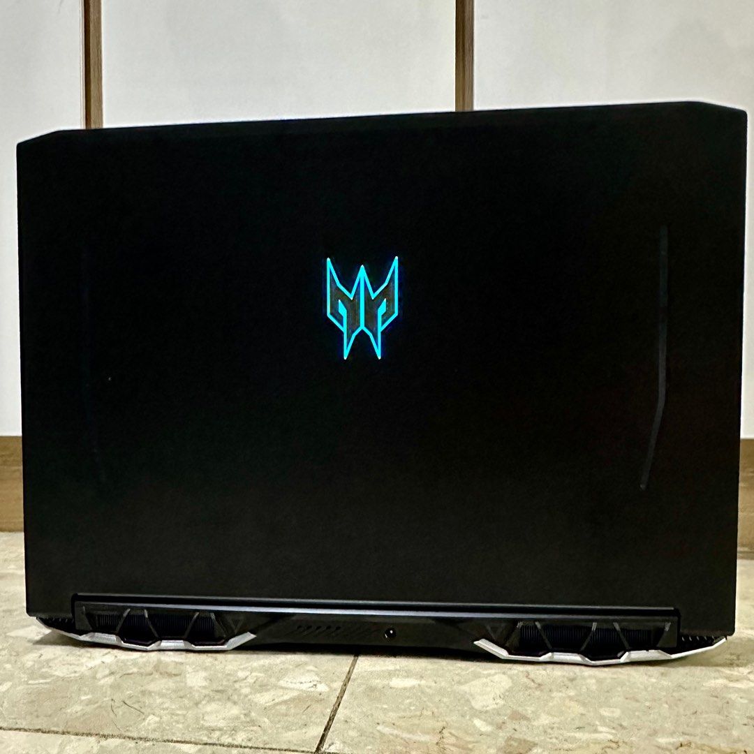 Acer Predator Helios 300|RTX 3070 8GB|8-Core i7 10870H|15.6 Inch 300Hz ...