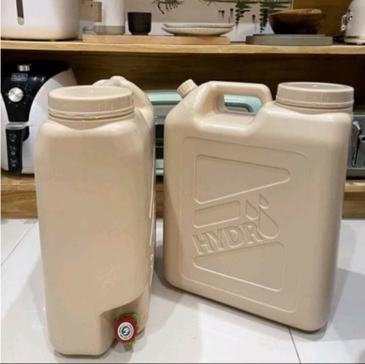 Aesthetic water gallon, Furniture & Home Living, Kitchenware ...