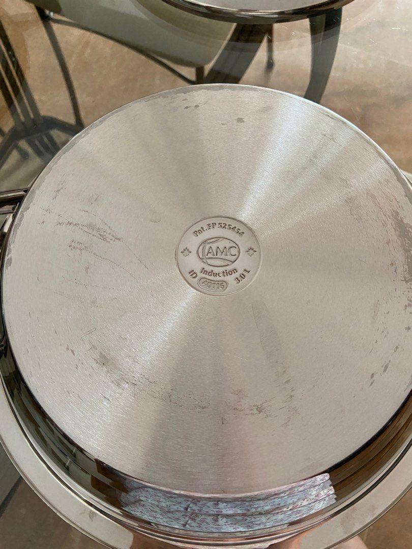 Amc 28cm flat pan/wok, Furniture & Home Living, Kitchenware & Tableware ...