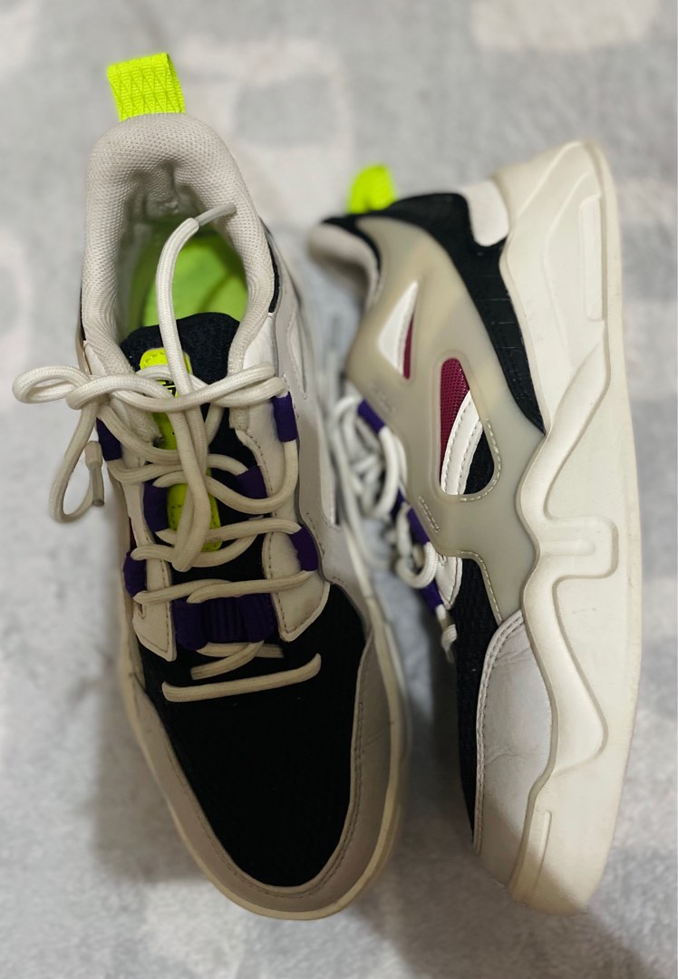 Anta Shoes, Women's Fashion, Footwear, Sneakers on Carousell