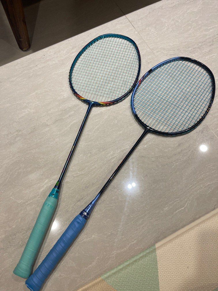 Badminton rackets (Lining Windlite 700 and Yonex Astrox Smash), Sports ...