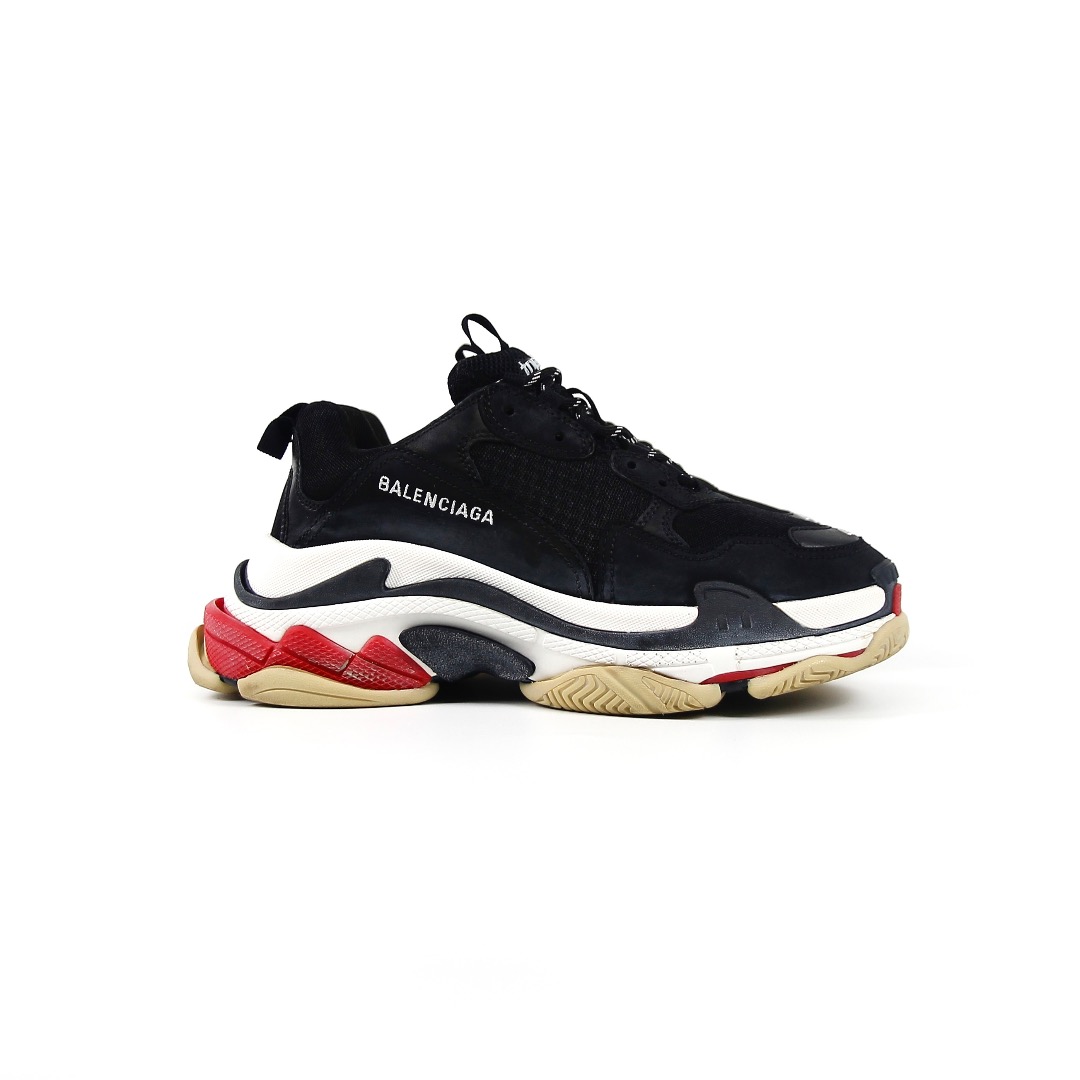 Balenciaga Triple S, Men's Fashion, Footwear, Sneakers on Carousell