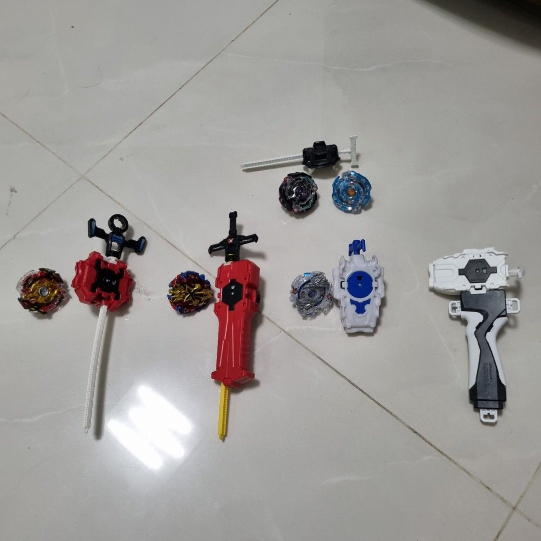 Beyblade Stadium and Beyblades with Launchers, Hobbies & Toys, Toys ...