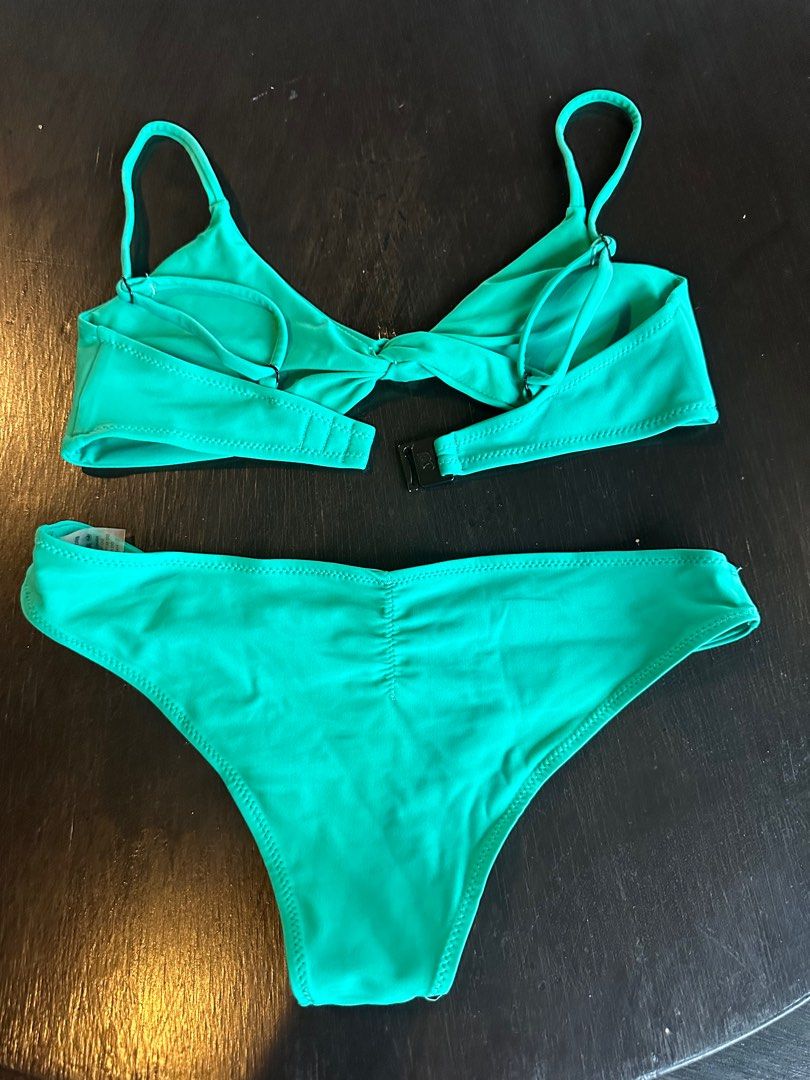 Blackbough Swim Small Bikini Set (Tona top, Moderate bottoms), Women's ...