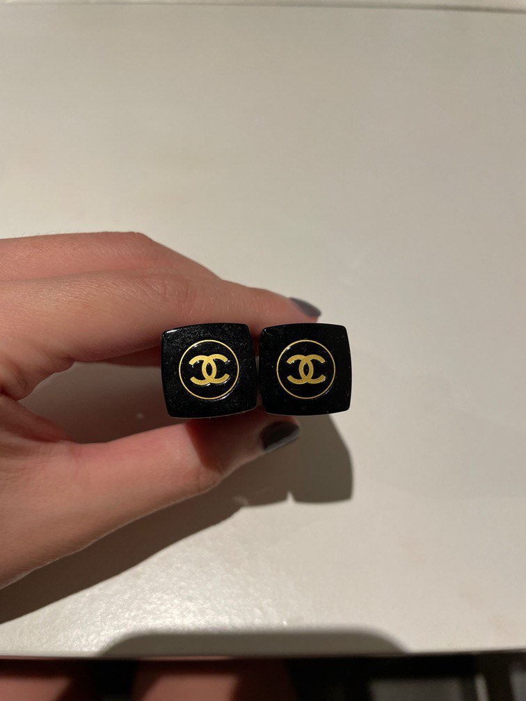 Chanel Liquid Eyeshadow, Beauty & Personal Care, Face, Makeup on Carousell