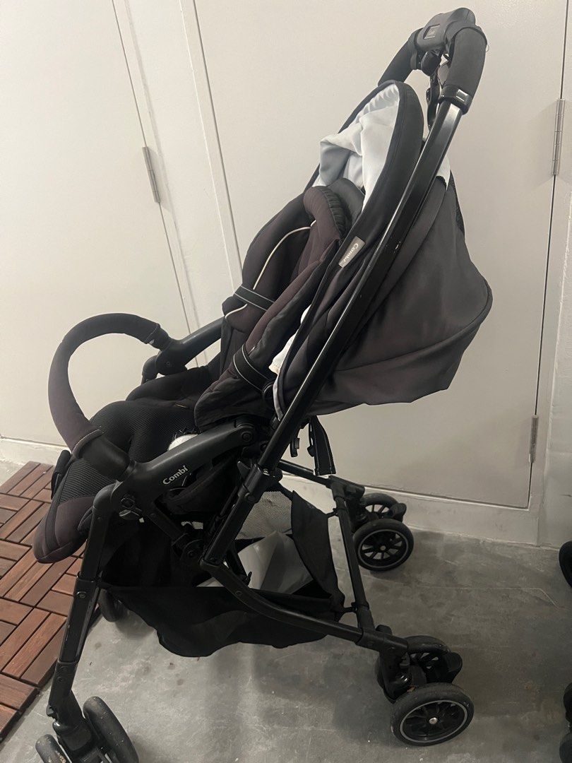 Combi Mechacal Handy Auto 4 CAS stroller, Babies & Kids, Going Out ...