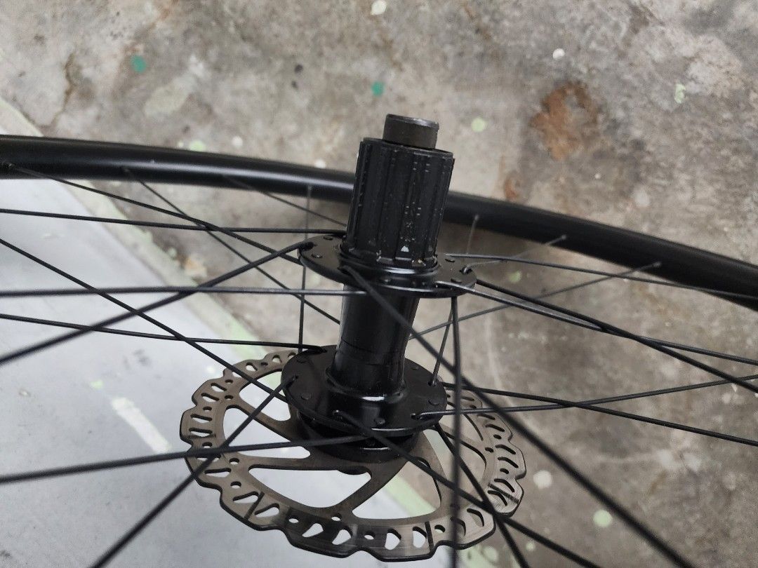 Giant PR-2 Disc wheelset, 12mm thru-axl7e, Sports Equipment, Bicycles ...