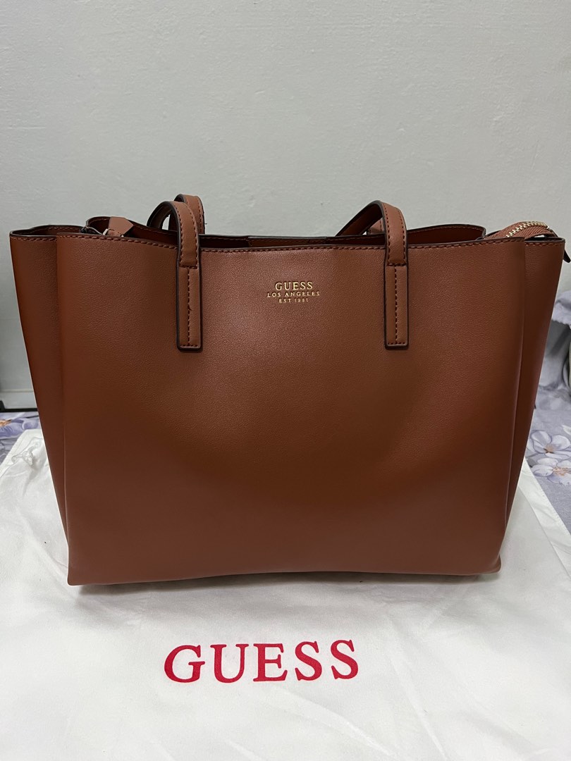 Guess Tote Bag, Women's Fashion, Bags & Wallets, Tote Bags on Carousell