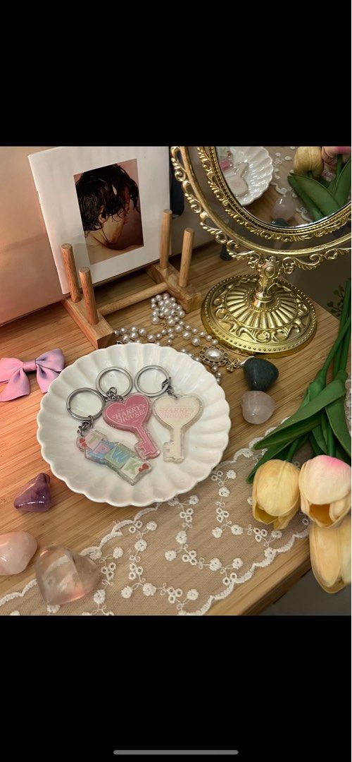harry styles fanmade tpwk keychain love on tour treat people with ...