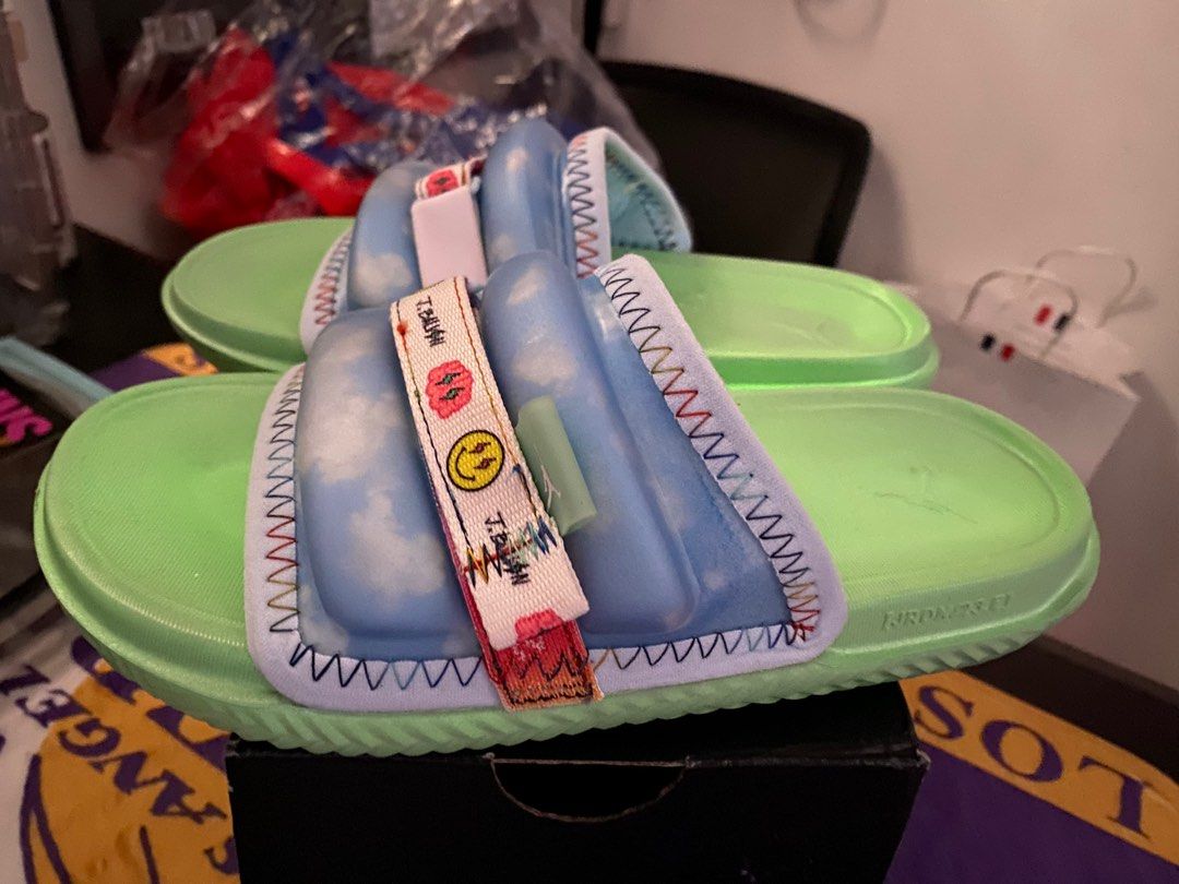 Jordan Superplay x J Balvin Slide Glow in the dark Size: 6us 24cm ...