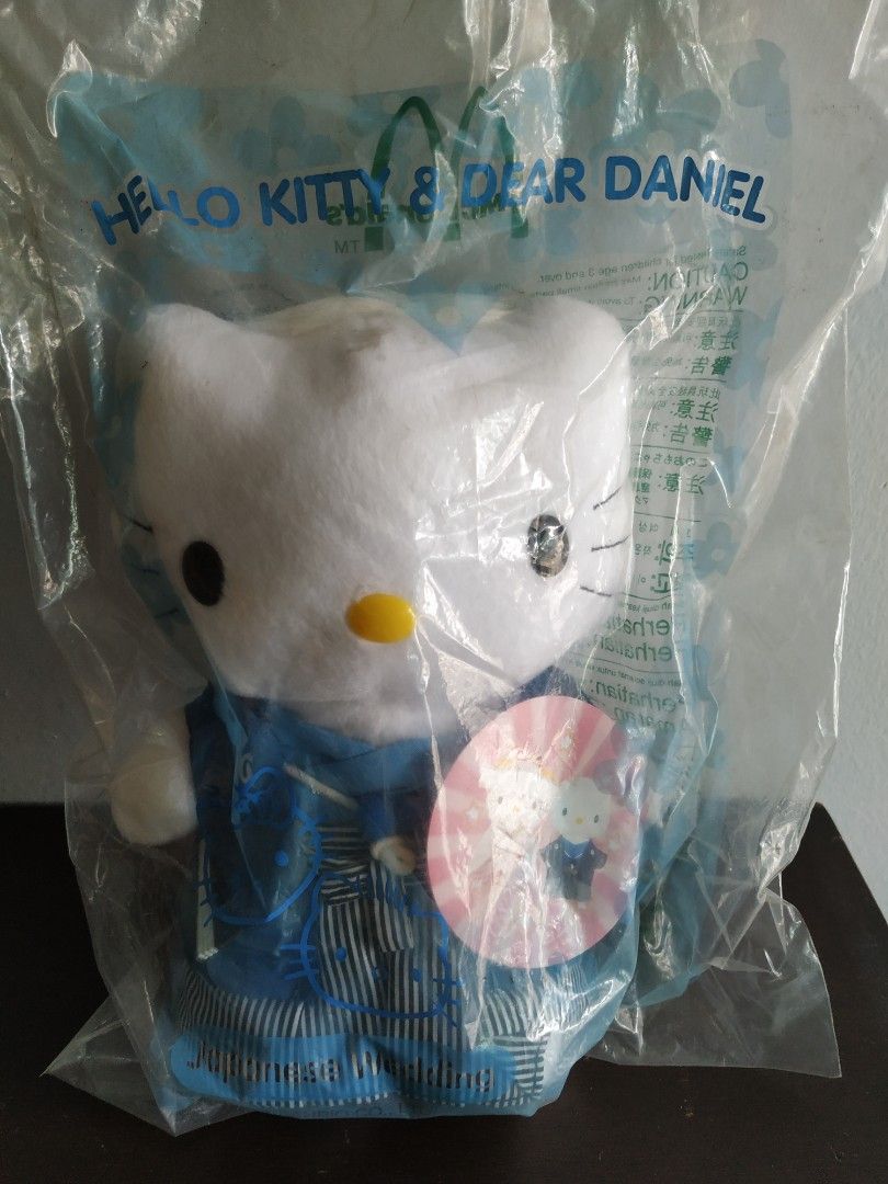 Konichiwa- Hello Kitty Wedding Soft Toy, Hobbies & Toys, Toys & Games ...