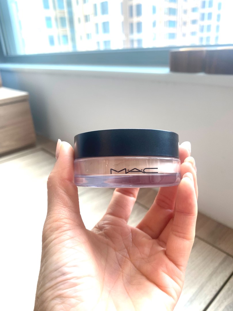 MAC Studio Fixed Perfecting Powder (light plus), 美容＆化妝品, 健康及美容 - 皮膚護理 ...