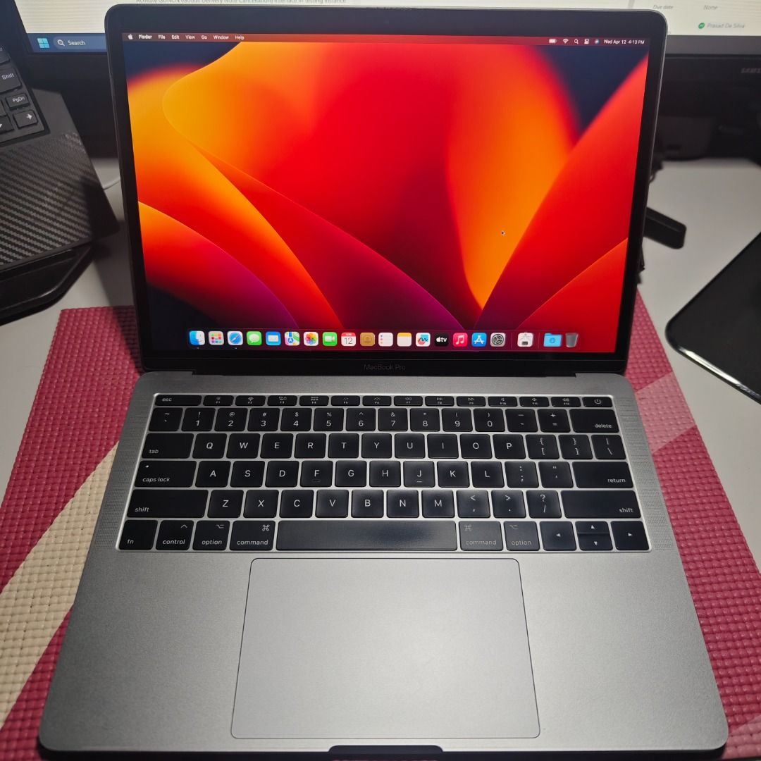 MacBook Pro Retina 2017 Core i5 8gig RAM 128gig SSD Looks New ...