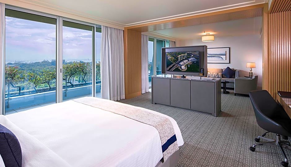 (MBS) Marina Bay Sands New Room with bathtub, Tickets & Vouchers, Local ...