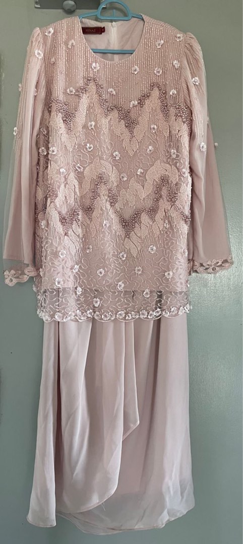 Minaz Laura Lacey Luxe Pario in Soft Pink, Women's Fashion, Dresses ...