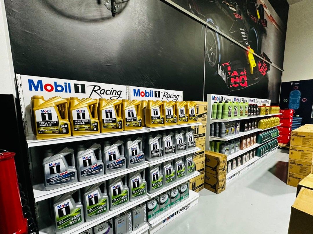 Mobil 1 GOLD SAE 0W-40 Ultimate Performance Engine Oil, Car Accessories ...