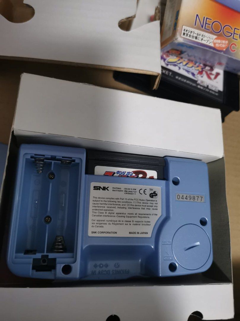 Neo Geo Pocket Color with 2 king of fighters NeoGeo ngpc, Video Gaming ...