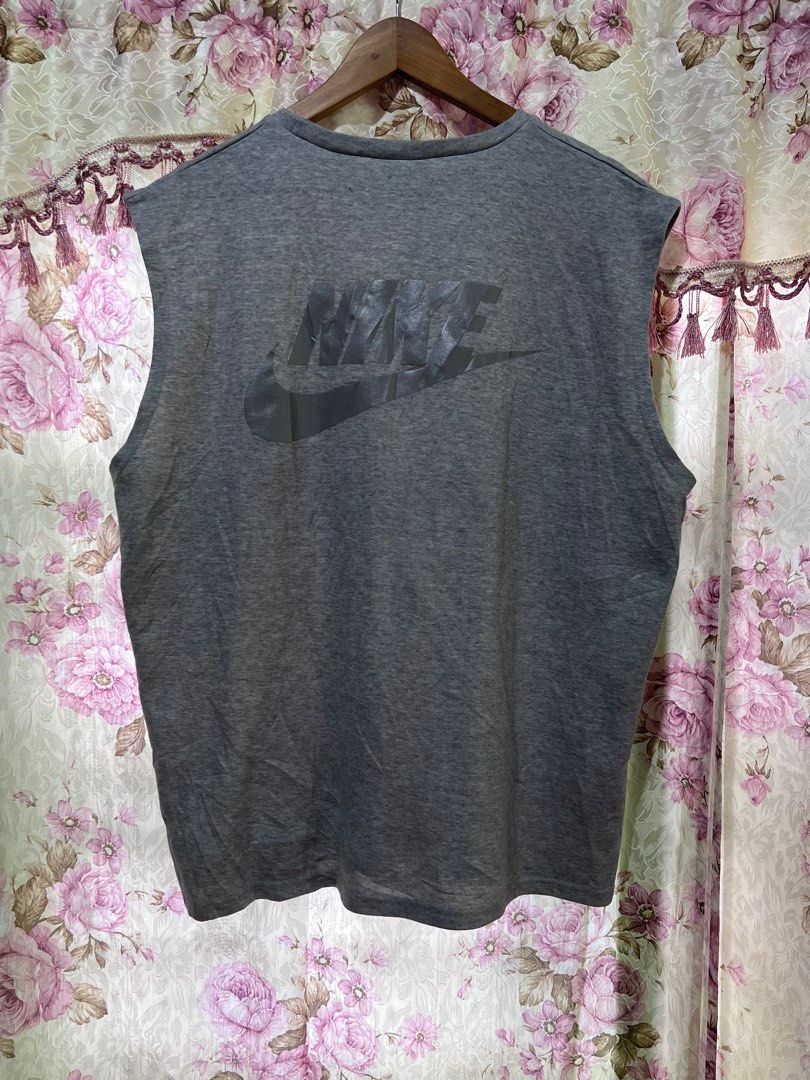 Nike sando, Men's Fashion, Activewear on Carousell