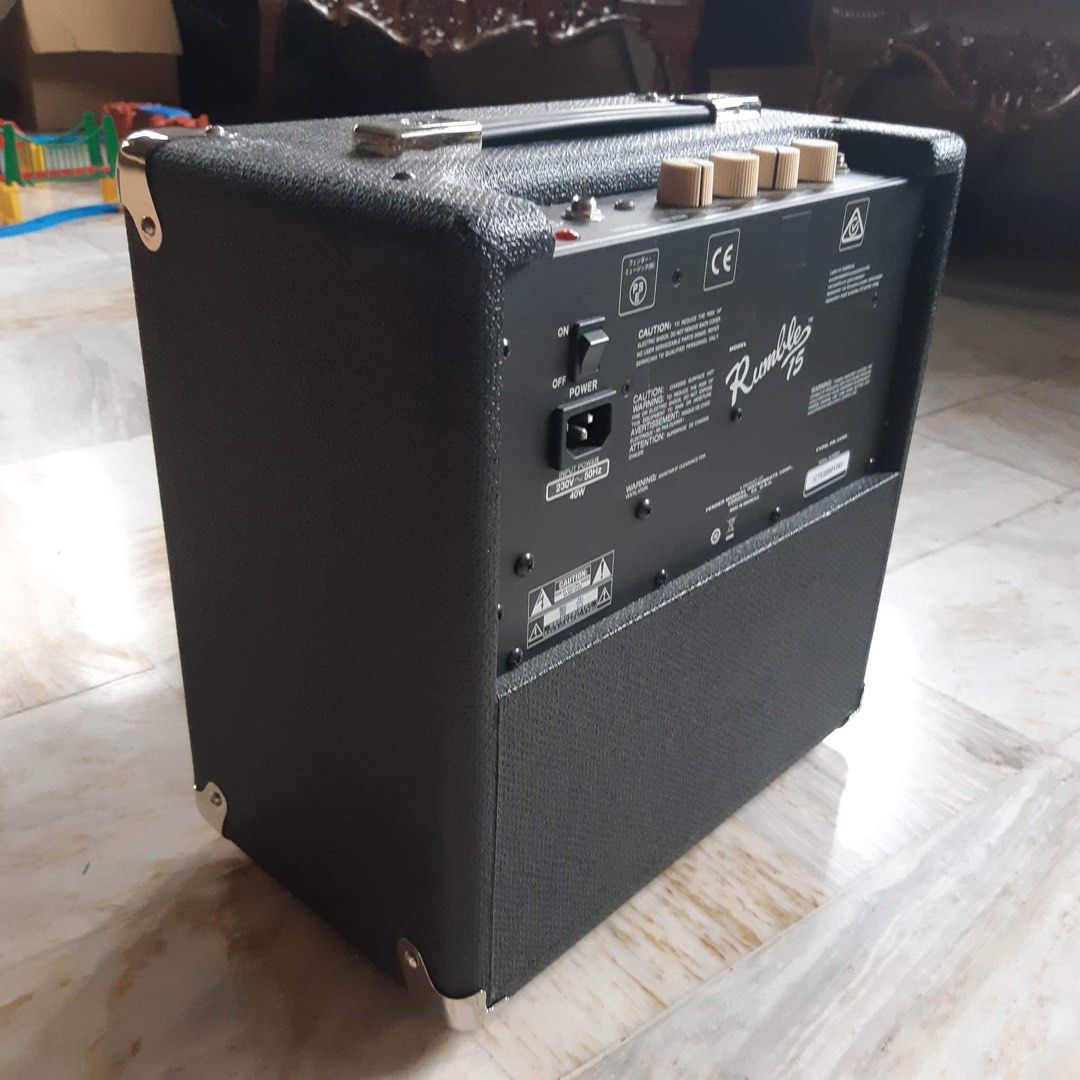 ORIGINAL FENDER BASS AMPLIFIER, Audio, Soundbars, Speakers & Amplifiers ...