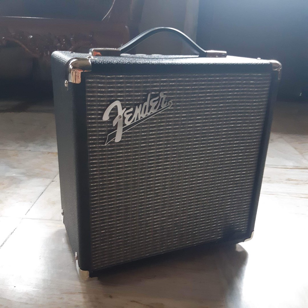 ORIGINAL FENDER BASS AMPLIFIER, Audio, Soundbars, Speakers & Amplifiers ...