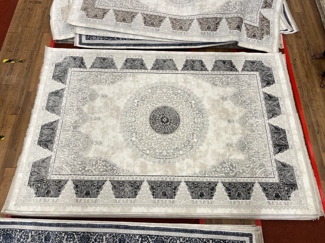 Pelbagai jenis permaidani berkualiti tinggi boleh anda miliki eksklusif dari Al Aqsa Carpets ...