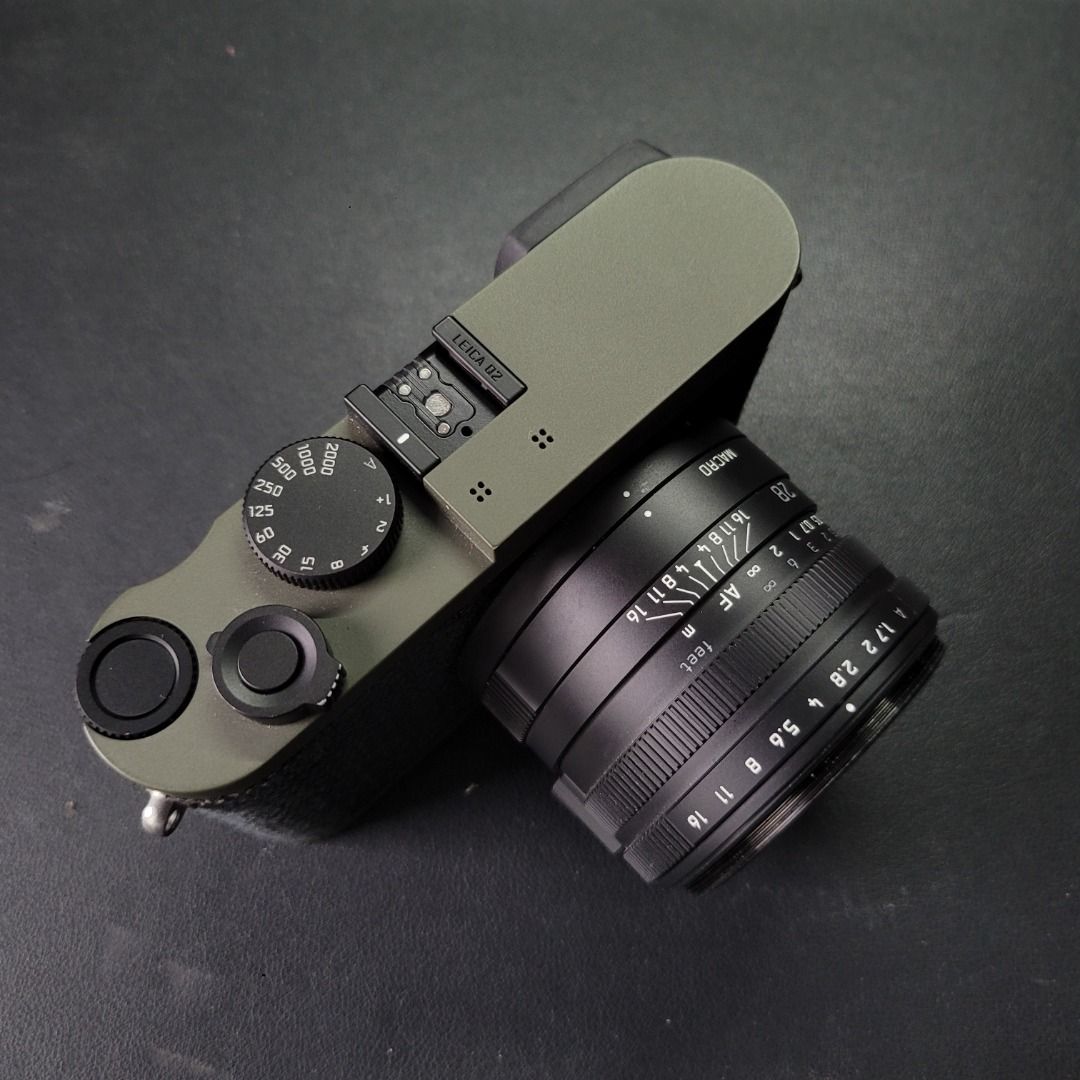 Leica Q2 Monochrome Reporter (Rare), Photography, Cameras on Carousell