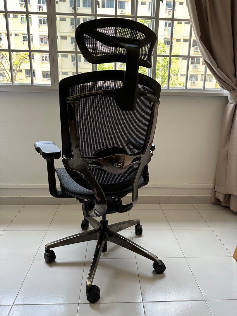 Secretlab NeueChair with headrest, Furniture & Home Living, Furniture ...