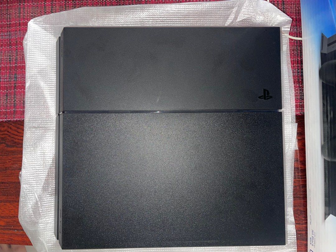 SONY PLAYSTATION 4 PS4 (Matte black 1TB) with 2 controller and game ...