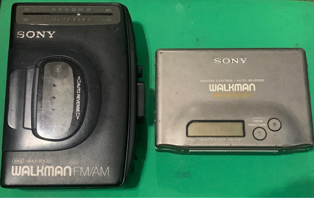 Sony walkman set, Audio, Portable Music Players on Carousell
