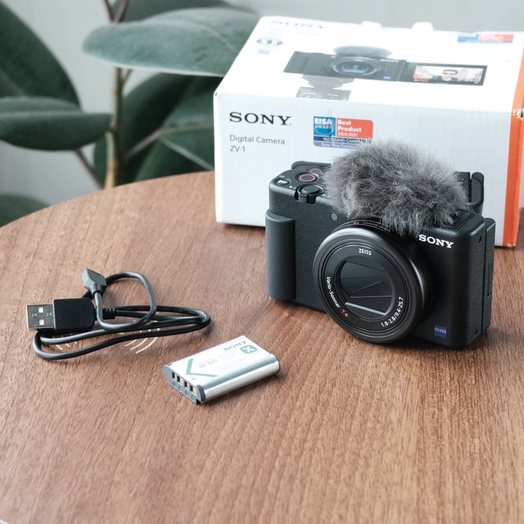 Sony ZV1, Photography, Cameras on Carousell